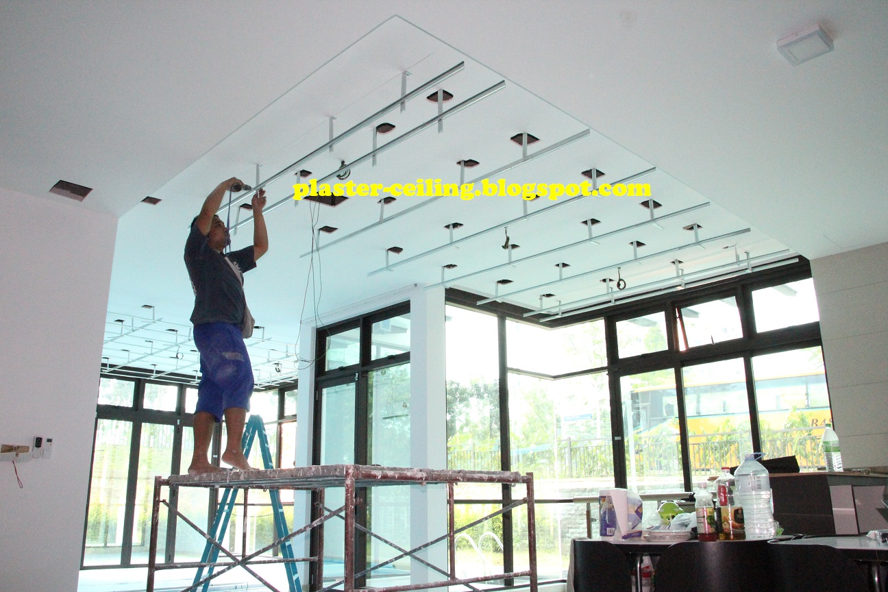 PLASTER CEILING: SILING KAYU