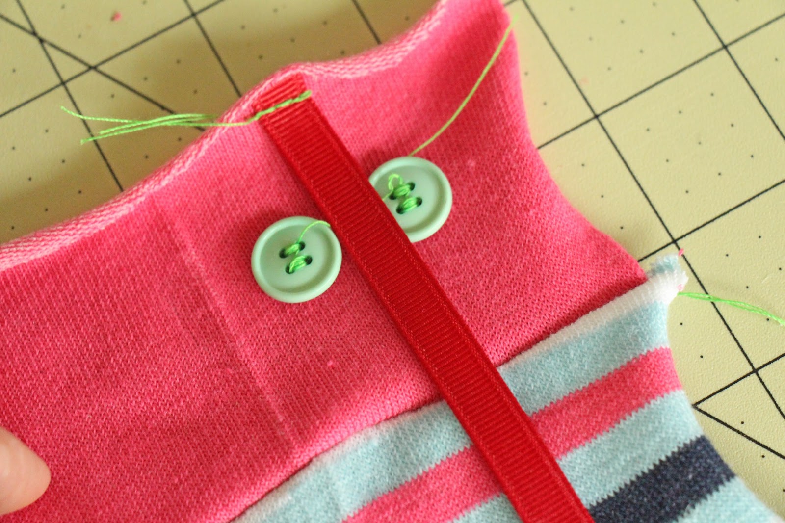 Grosgrain: Mismatched Socks? Sew a Sock Snake!