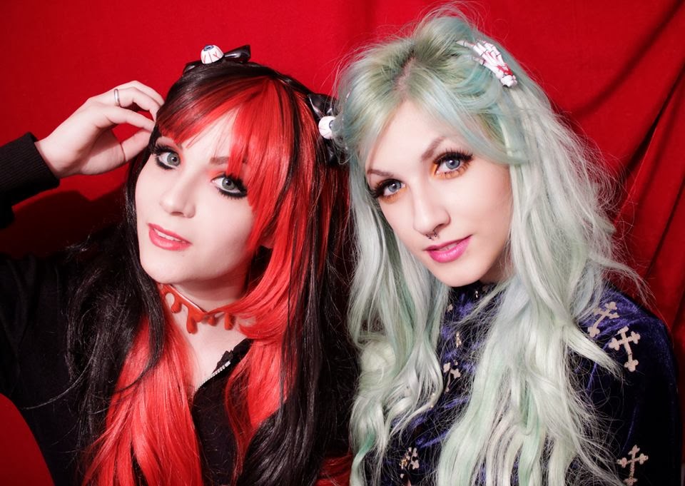 Blog Cherry Pink ☠: 2 perfeitas : Lua Morales e Lindsay Woods (Kelly Basbasque )