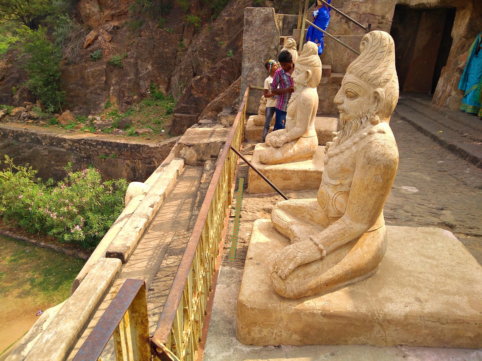 Famous Undavalli Caves in Vijayawada - History, Timings and Attractions ...