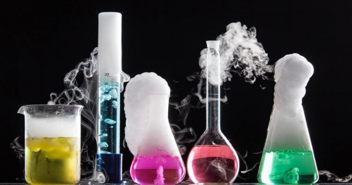 Reacții chimice: 2018