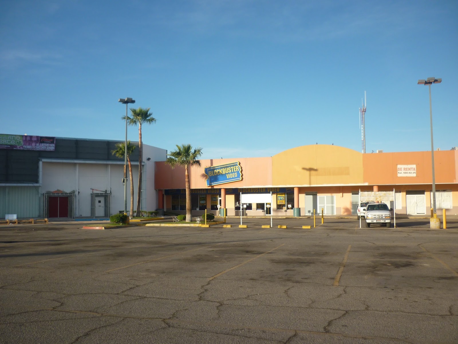 Remodelación del Centro comercial Caliente Constructora Cadena ...