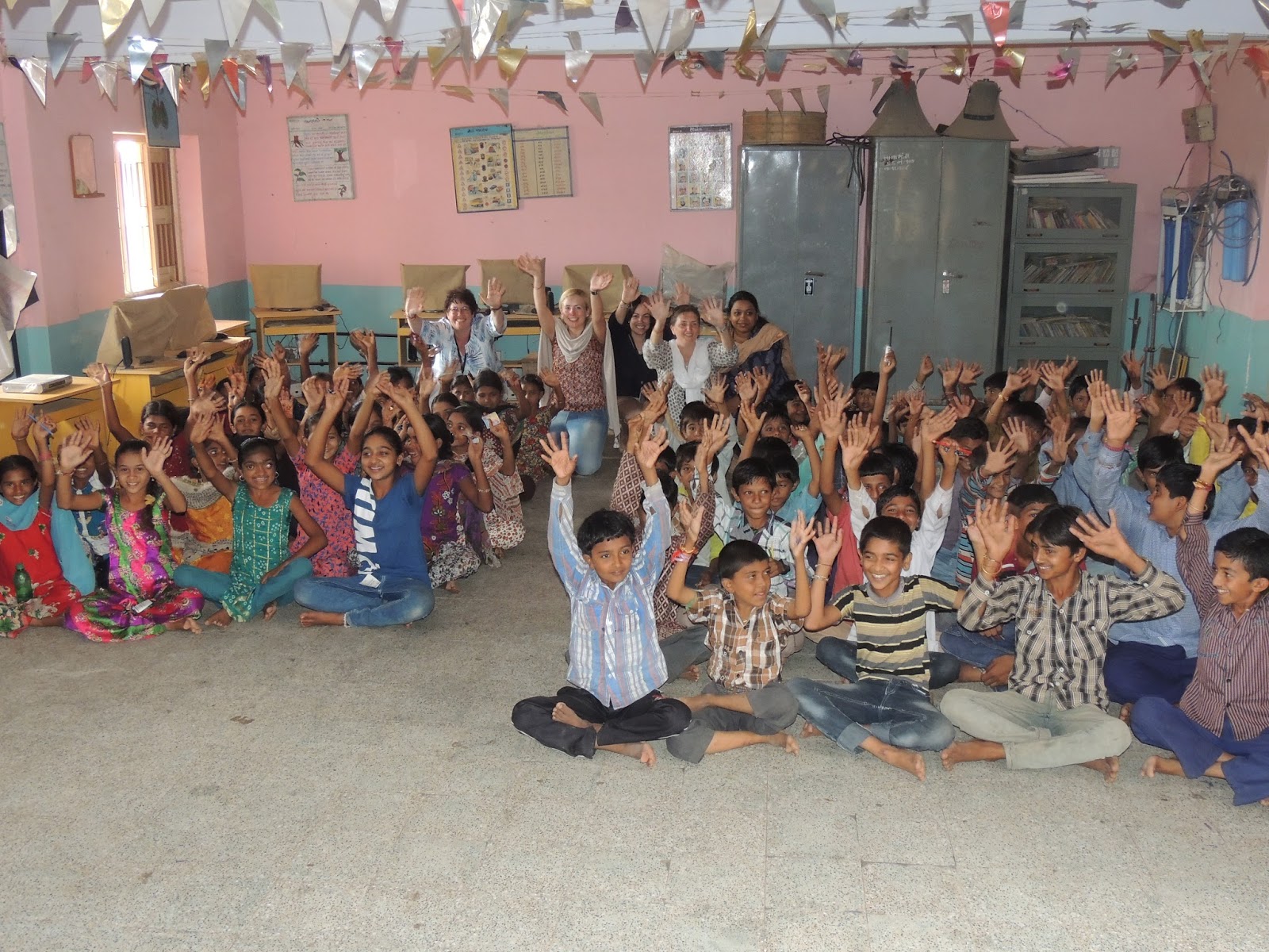 Katrin goes to India : The ESSAR School