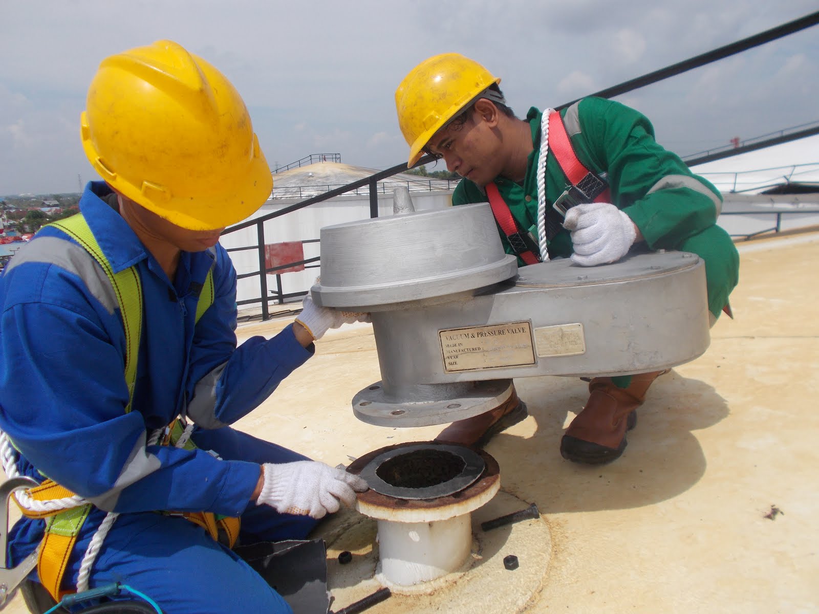 Jasa Kalibrasi dan Pengadaan Aksesoris Tangki Timbun: Breather Valve ...