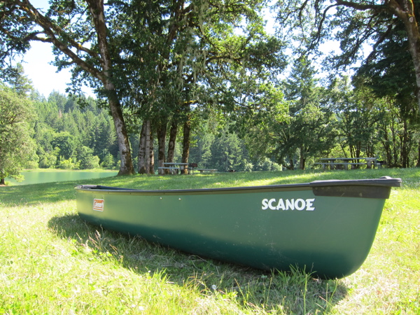 a haute dawg's life: introducing...skoozy the scanoe!