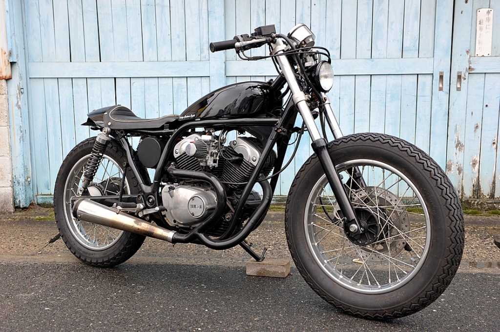 SRV250 by Indigo Custom - Inazuma café racer