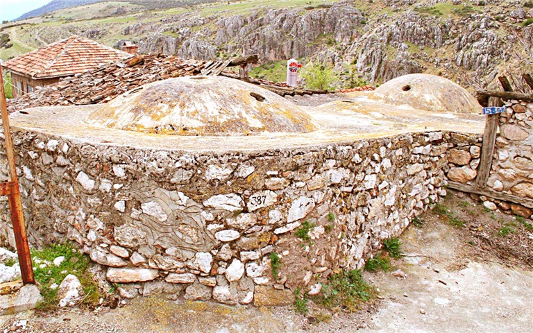 Barla Hamamı | Nerede Ne Gezilir