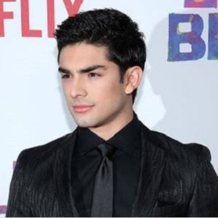 Los Ojos del Espectador: Diego Tinoco actor Americano de raíces latinas