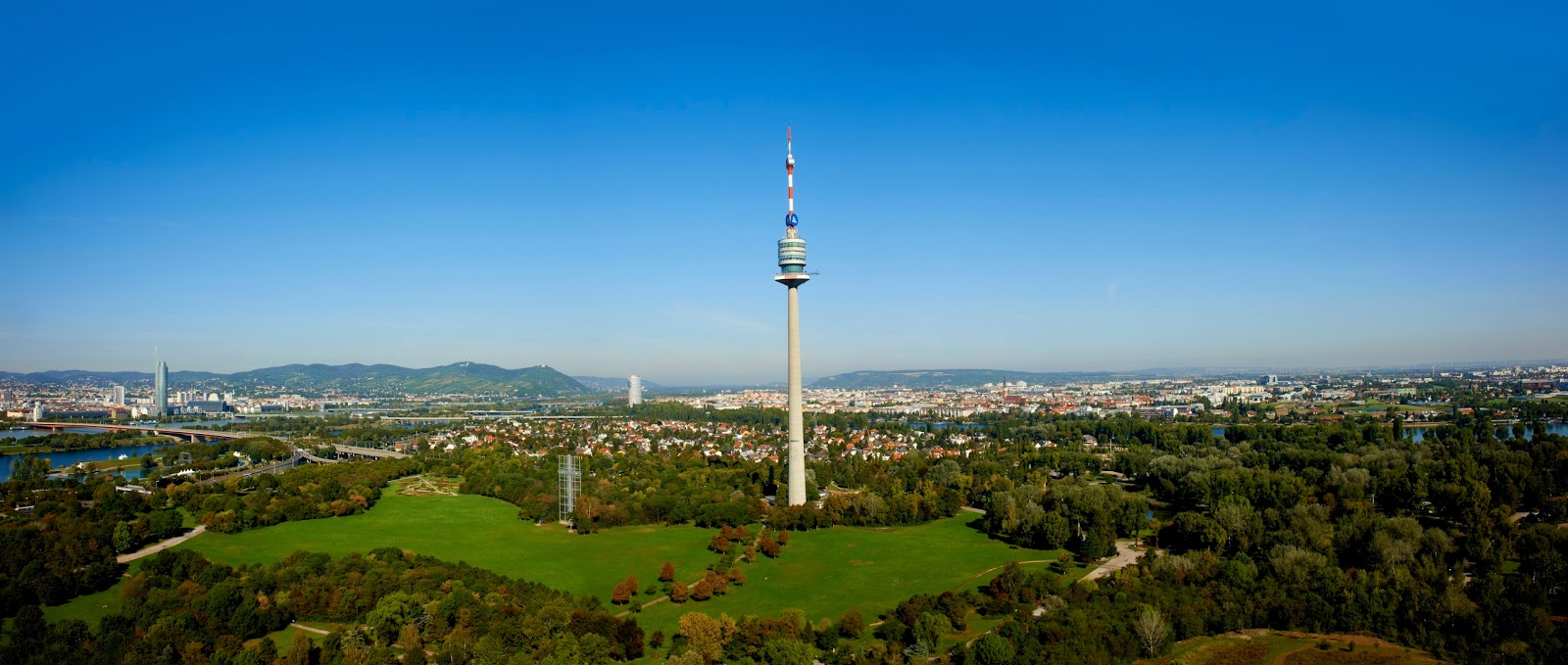 Blog of AustrianZimmers.com : The Danube Tower of Vienna