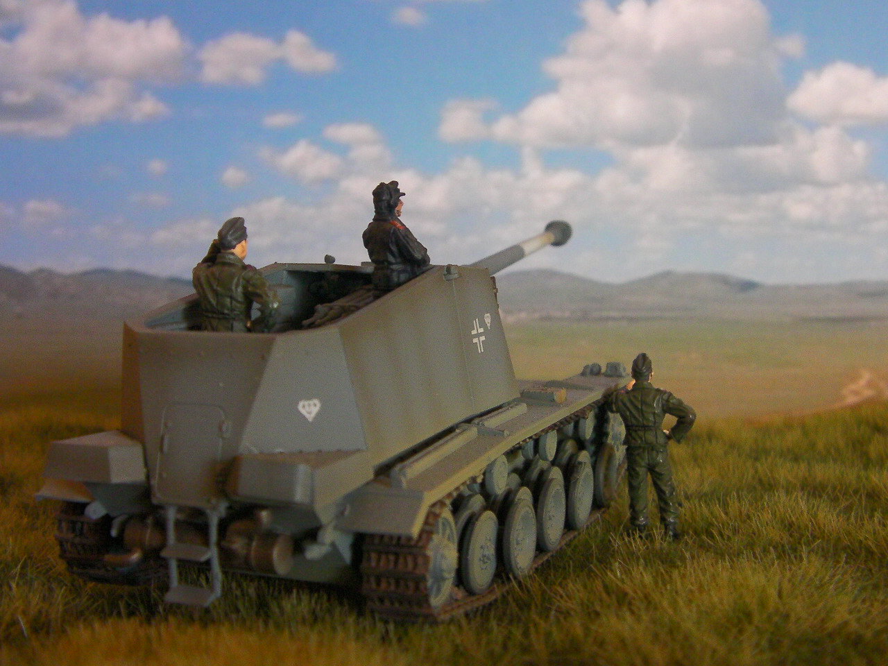 Panzer Sloped Armor: 12.8 cm Selbstfahrlafette "Sturer Emil"