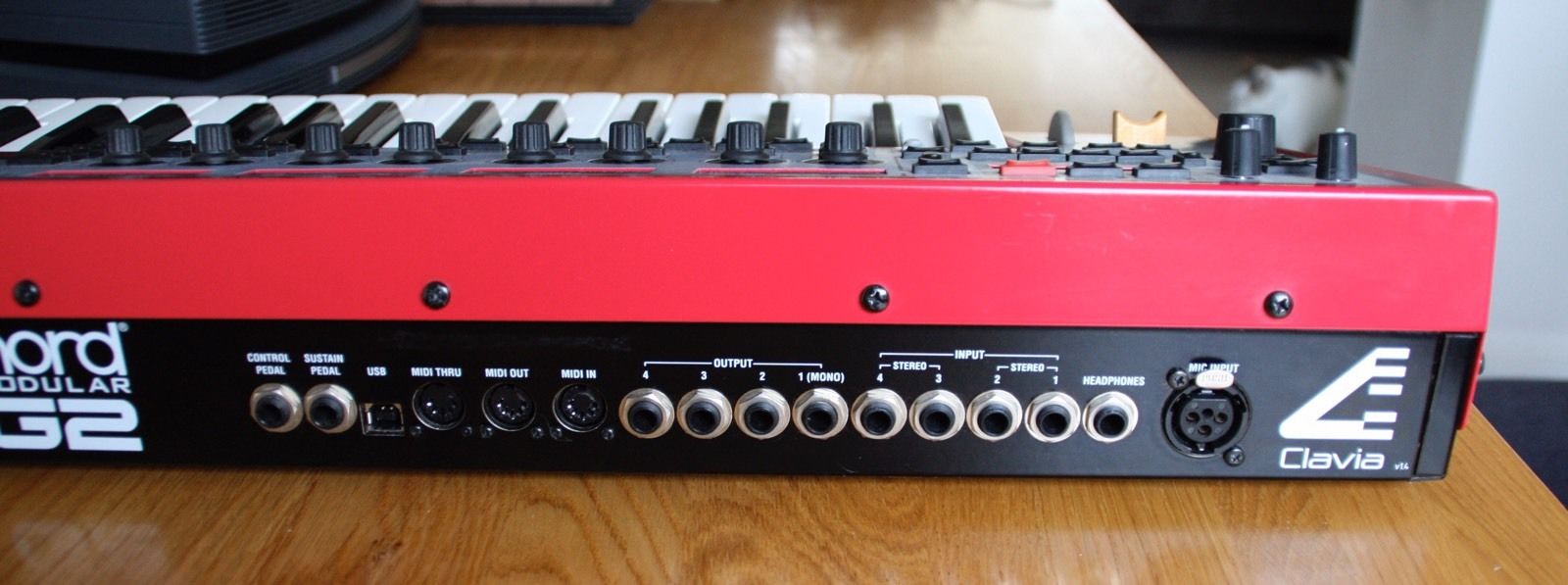 MATRIXSYNTH: Clavia Nord G2 Modular Synth Keyboard