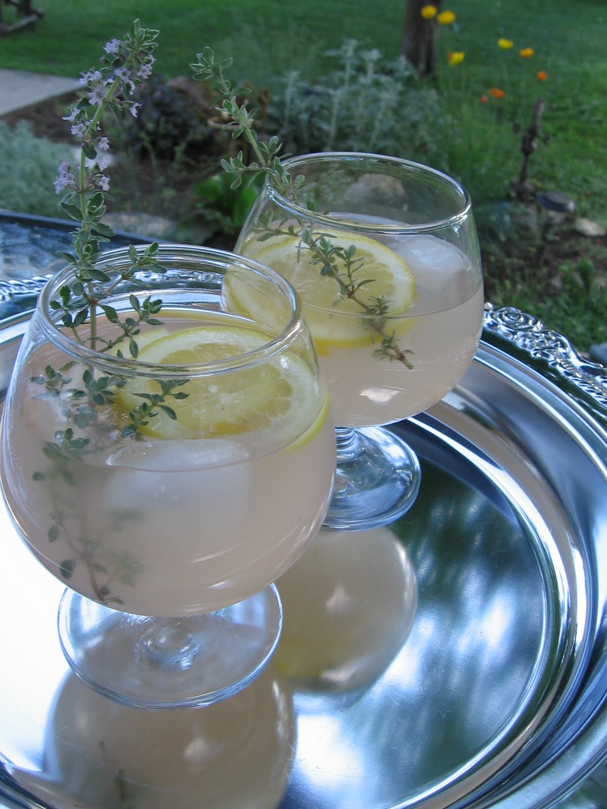 sweetsugarbean: Oh So Lovely Lavender Lemonade