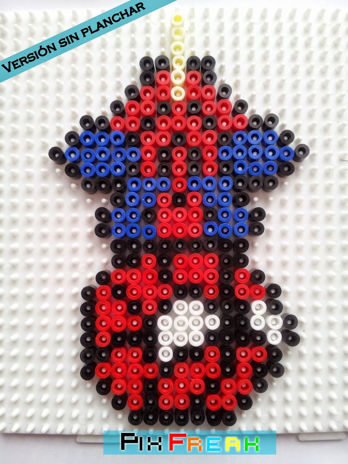 PixFreak: Spiderman colgando
