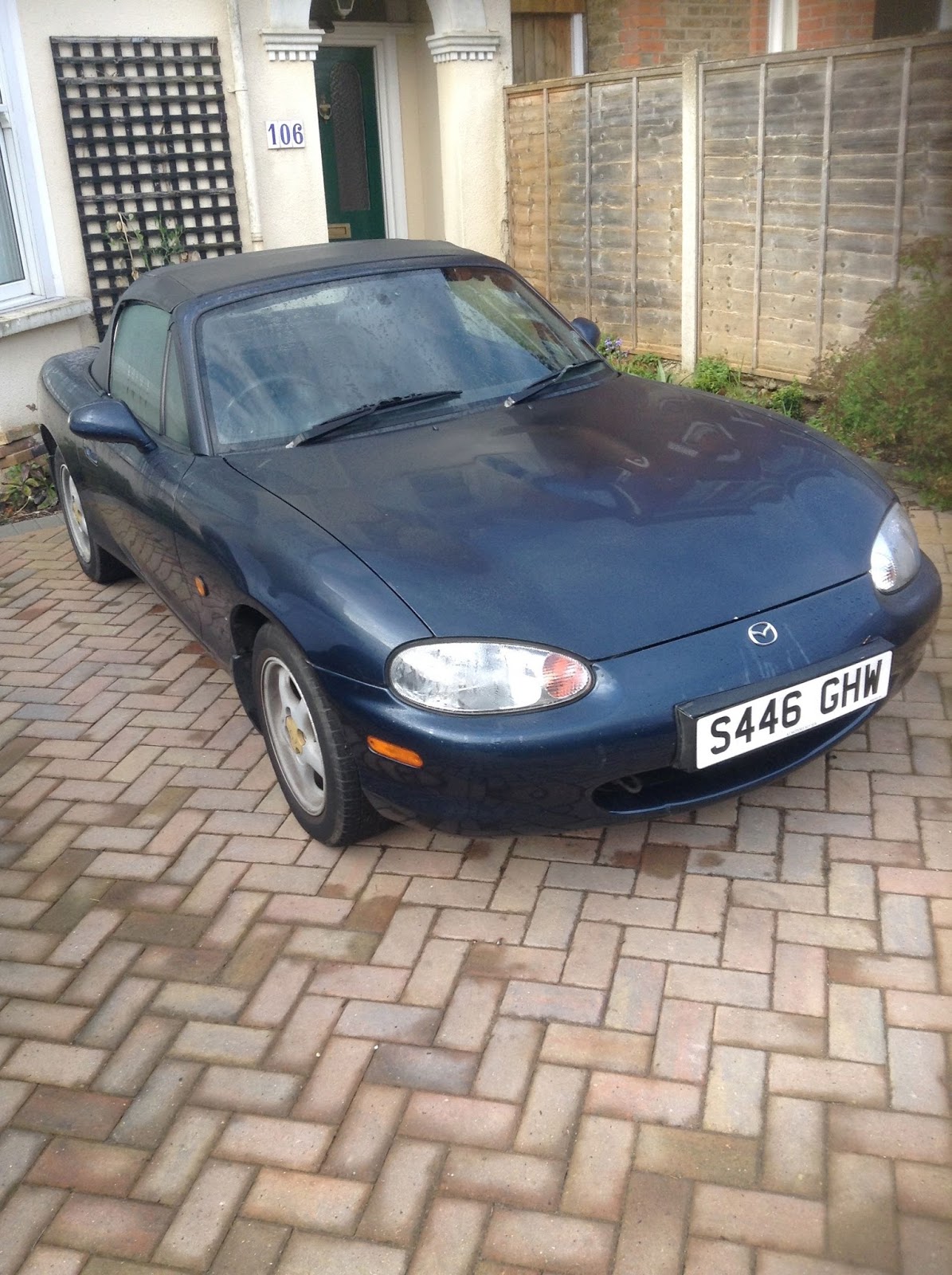 Mark Wadsworth: Mazda MX5 Mk2 Roadster vs Toyota MR2 Mk 3 Roadster
