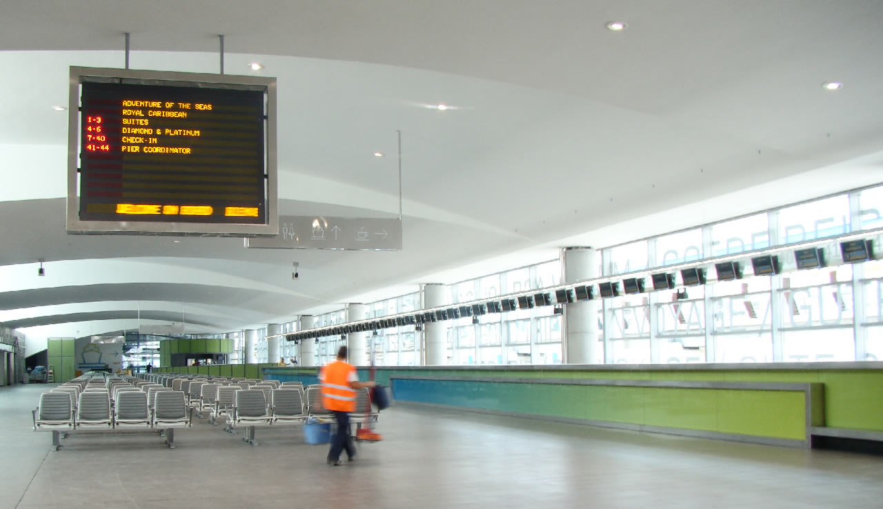 El blog de Laforja Sistemas: Sistema de información en la Terminal A de ...