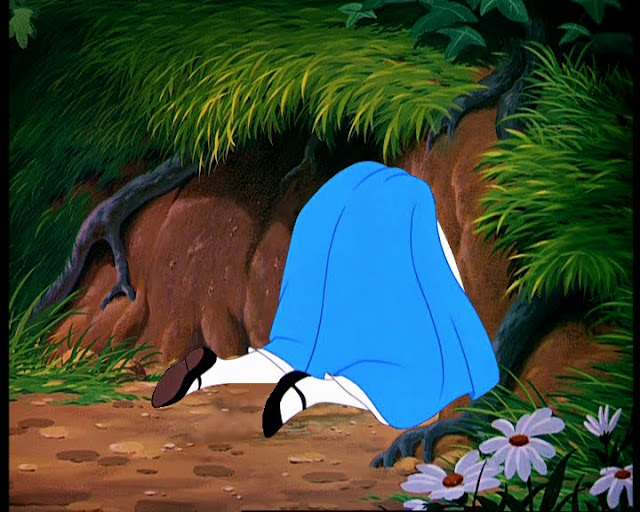Il Blog di SEM: ALICE BIG BUTT STUCK IN RABBIT HOLE