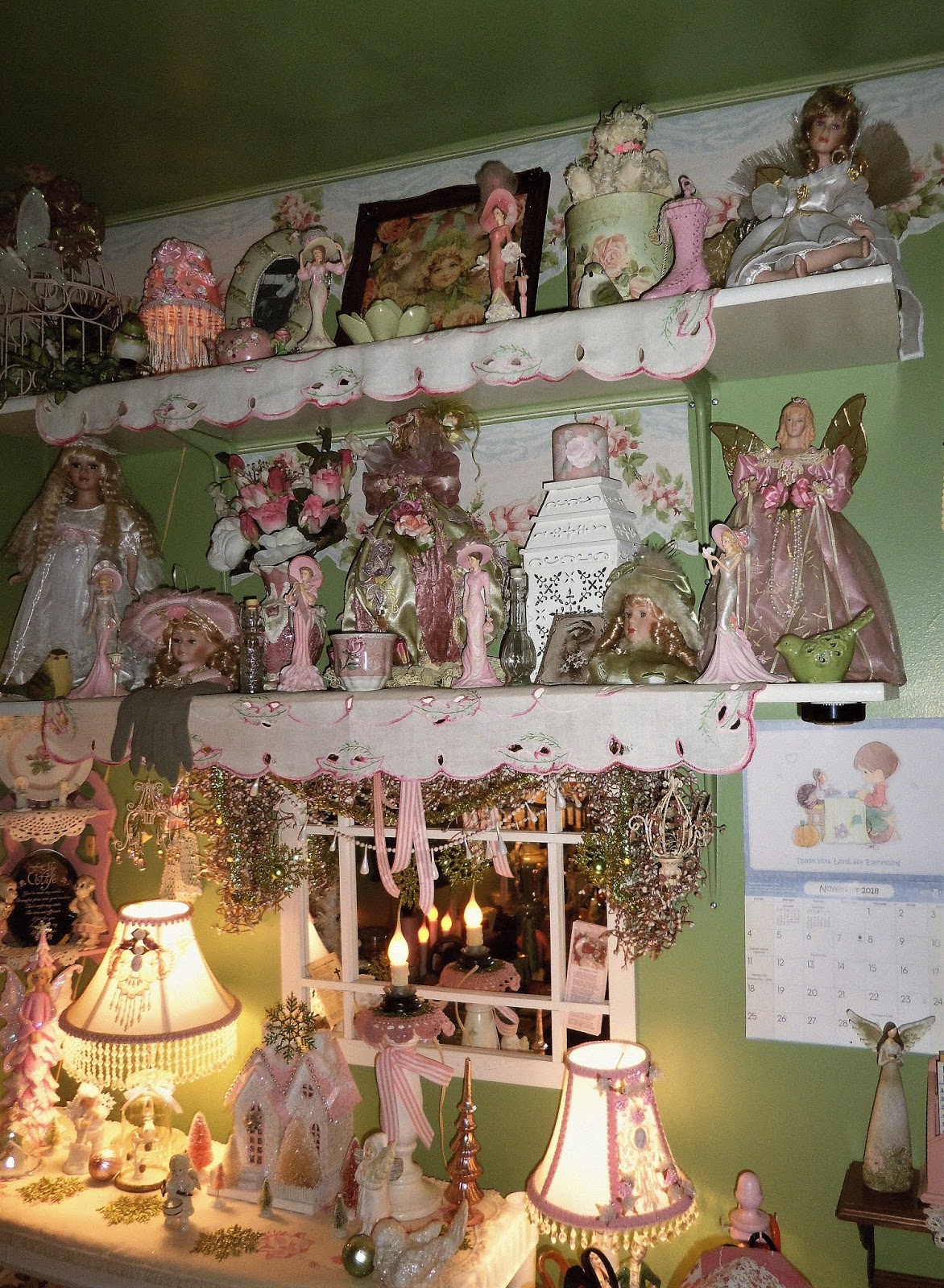 A DEBBIE-DABBLE CHRISTMAS: Christmas in the Craft Room, Christmas Home ...