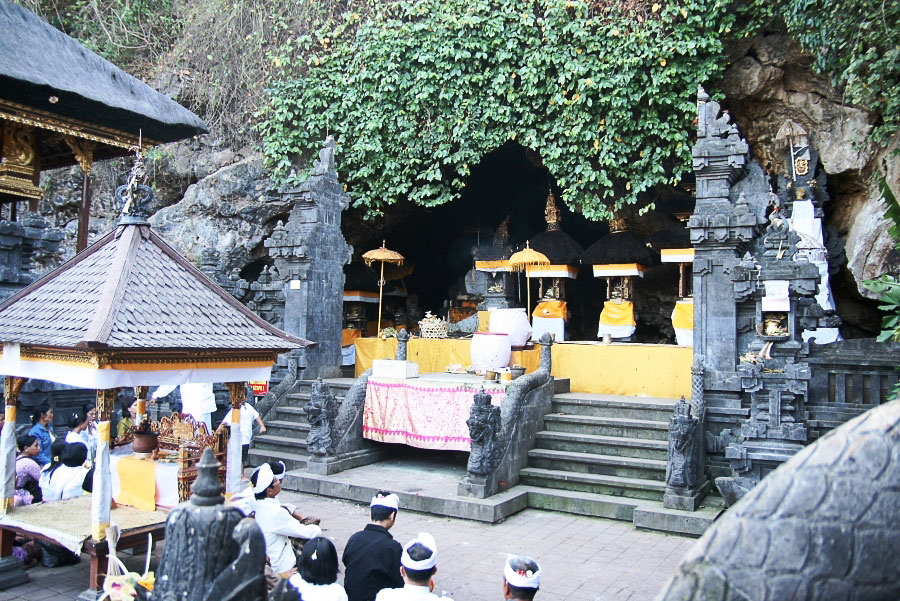 SEJARAH DAN INFORMASI WILAYAH KARESIDENAN BANYUMAS: obyek wisata goa ...