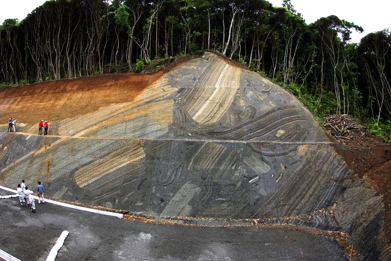 Spectacular Outcrop of Submarine Landslide Deposits
