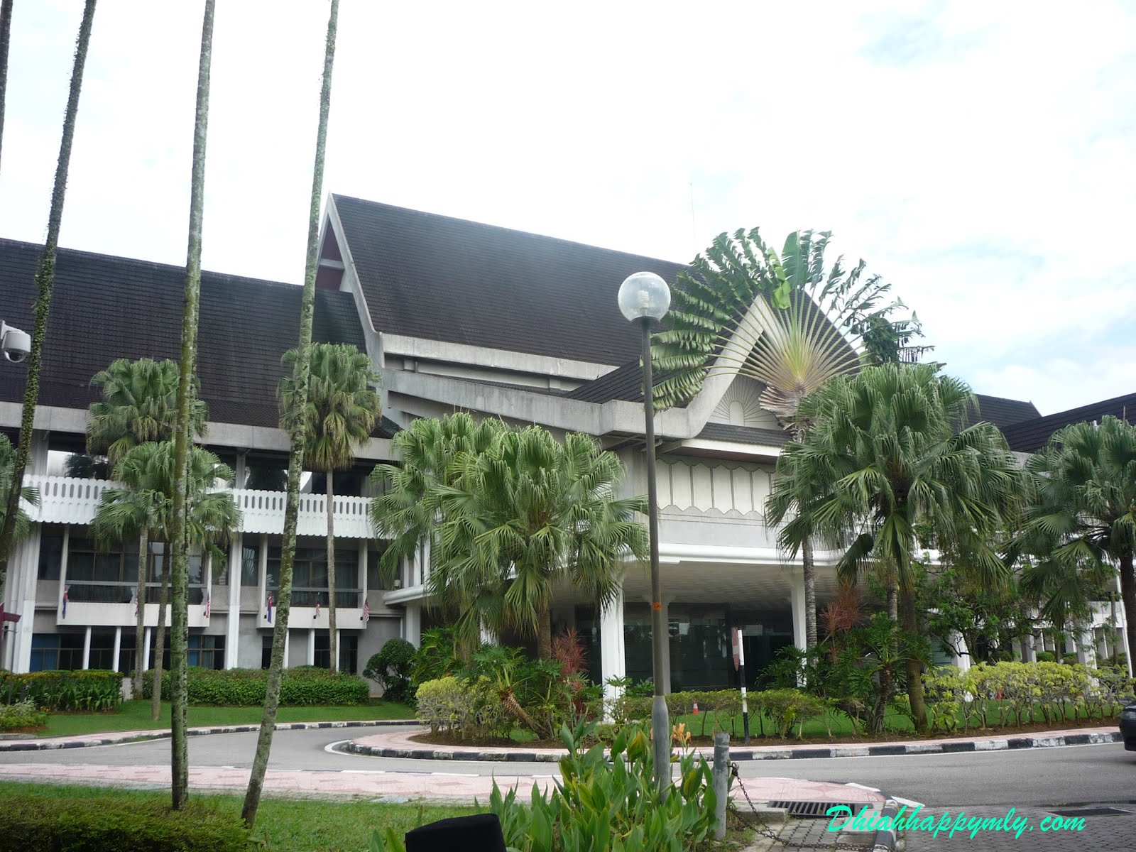 dhiah ss501: MASJID SULTAN ISMAIL,DEWAN SULTAN ISKANDAR, UTM,UNIVERSITI ...