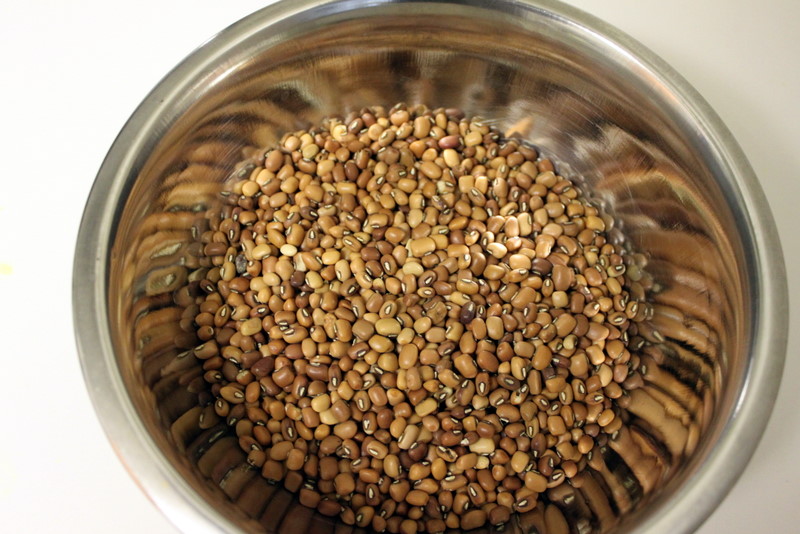 Delicious!!!: Vanpayar (Red gram/Red cowpeas) Upperi