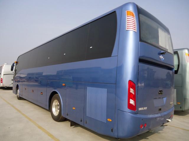 ANDANDO EN BUS: HISTORIA DE BONLUCK BUS