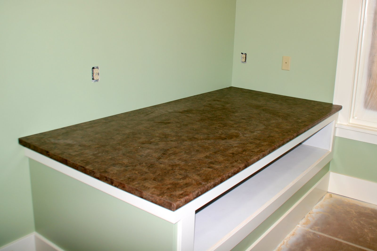 Metamorphosis of 2644 South Park Drive: Week 29: Counters, Trim, Fences ...