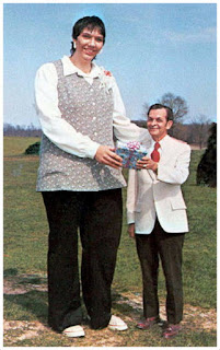 MATERI KESEHATAN : Acromegaly and Gigantism