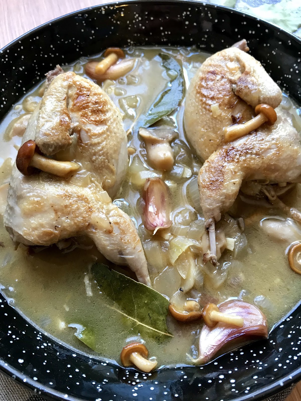 Codornices guisadas con setas