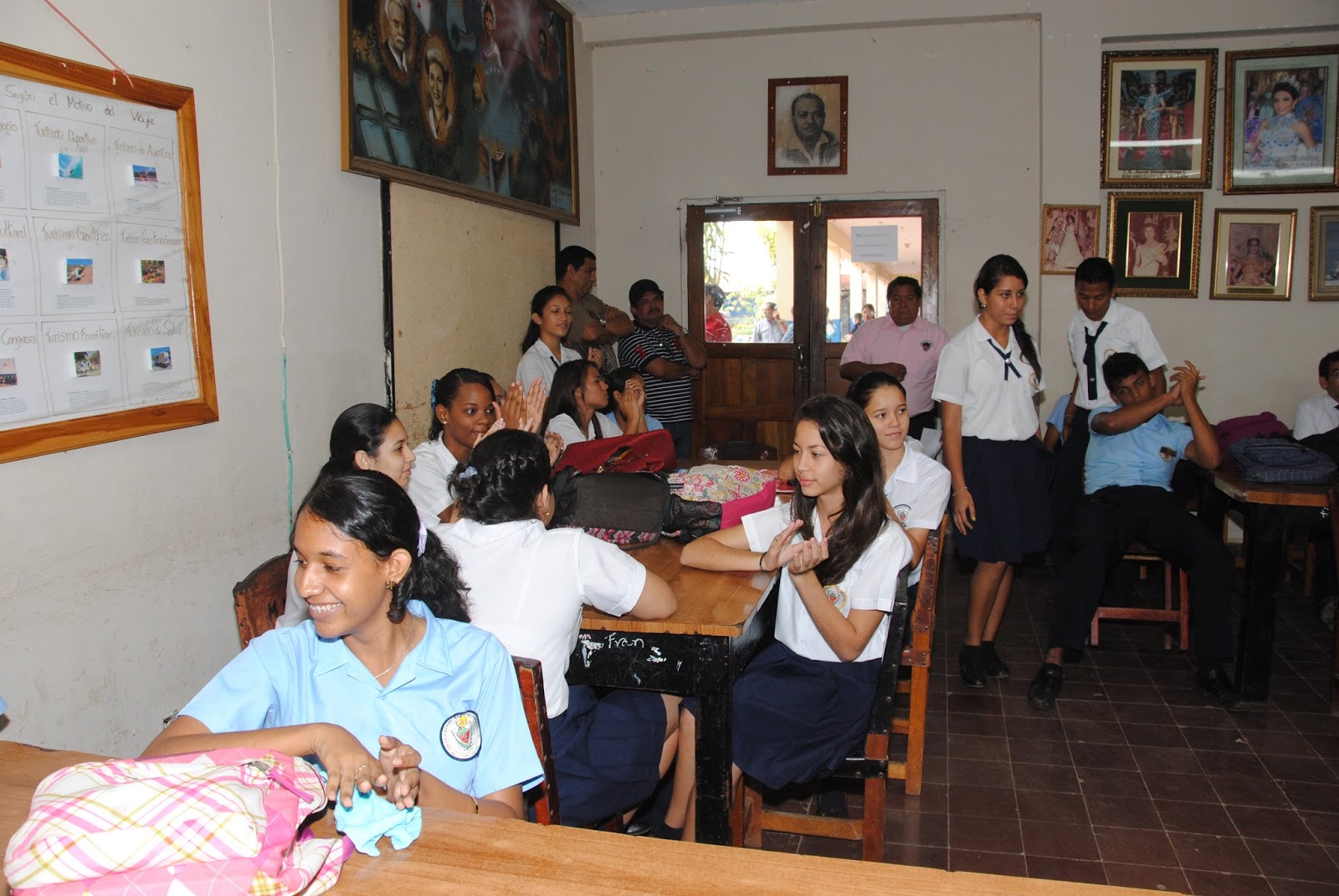 TITO AFU EN ACCION: EL COLEGIO MANUEL MARÍA TEJADA ROCA TAMBIÉN SE VE ...