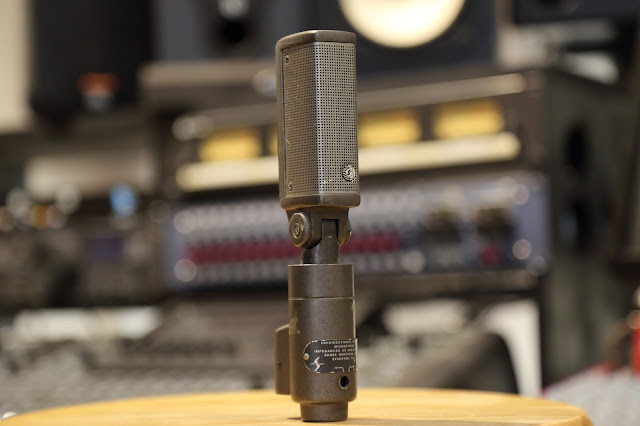Proworkshop Gear: SHURE RIBBON MIC, THE JOHNNY CARSON MODEL FOR YEARS