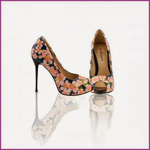 Fashion Arrivals: Latest American (USA) College Girls High Heel ...