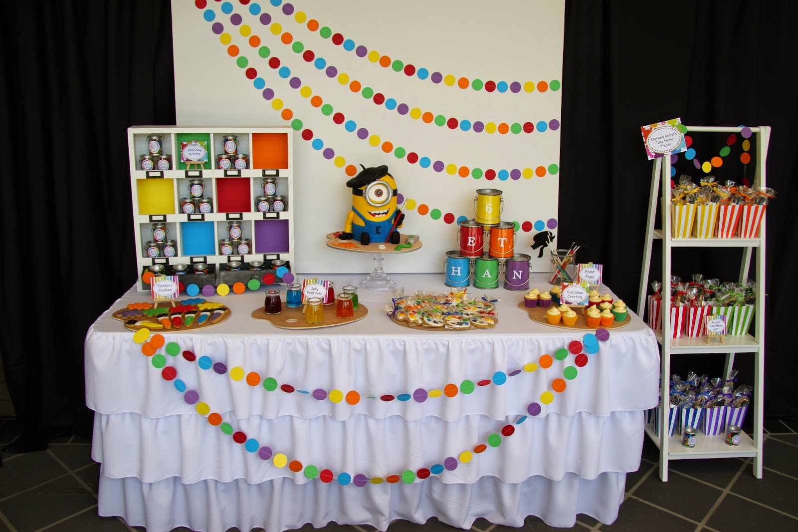 Leonie's Cakes and Parties . . . . .: Art Party - Ethan's 6th Birthday