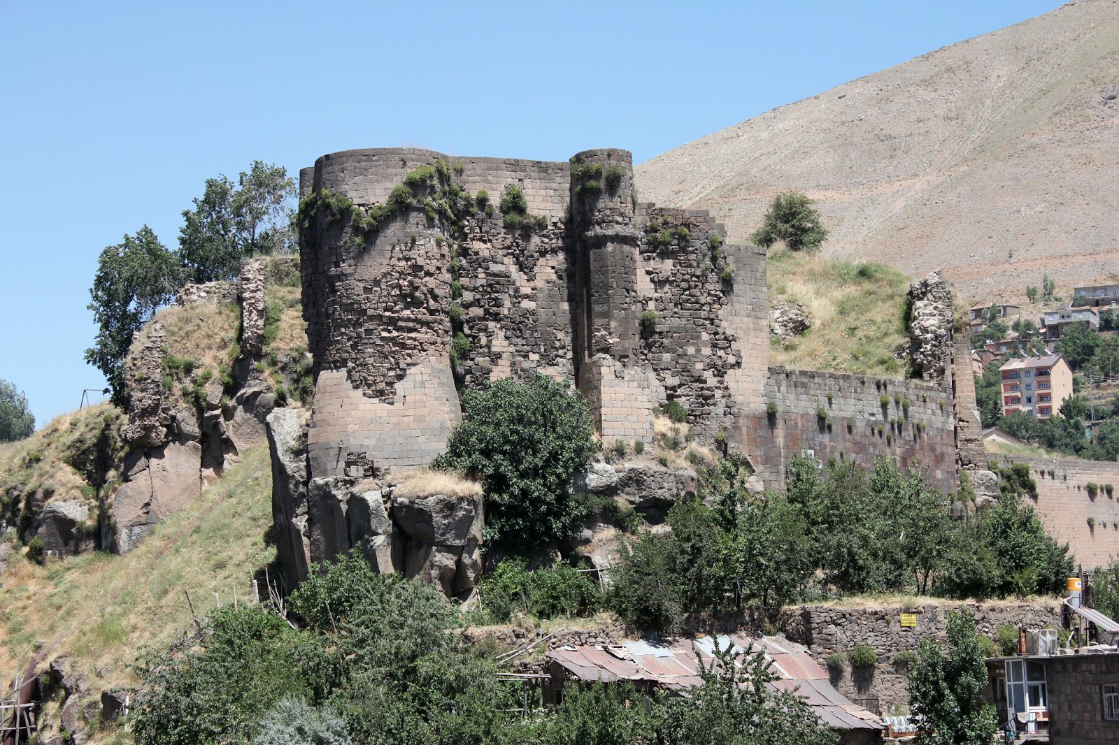 Mi Vida Sigue - My Life Continues: Bitlis, Turkey on the way to Lake Van