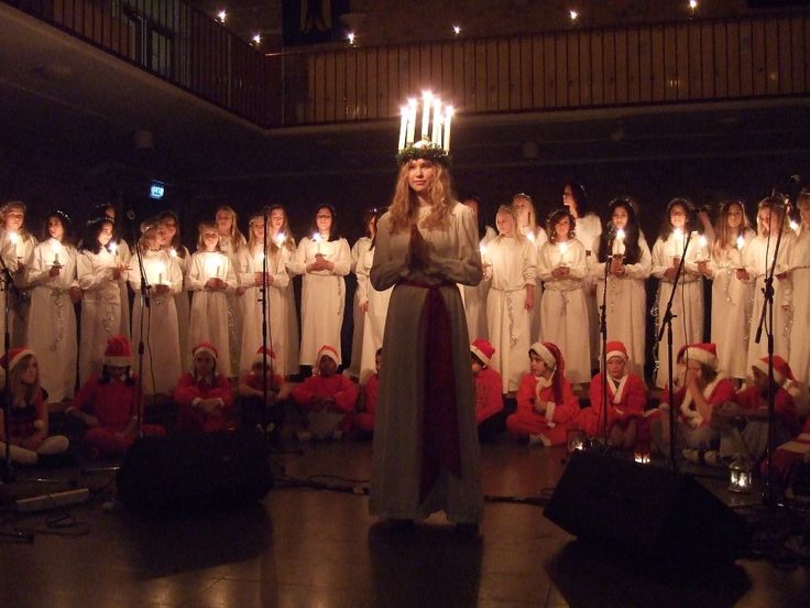 Strikkoman: Luciadag - i Sverige mener de det alvorligt! / Lucia-day ...