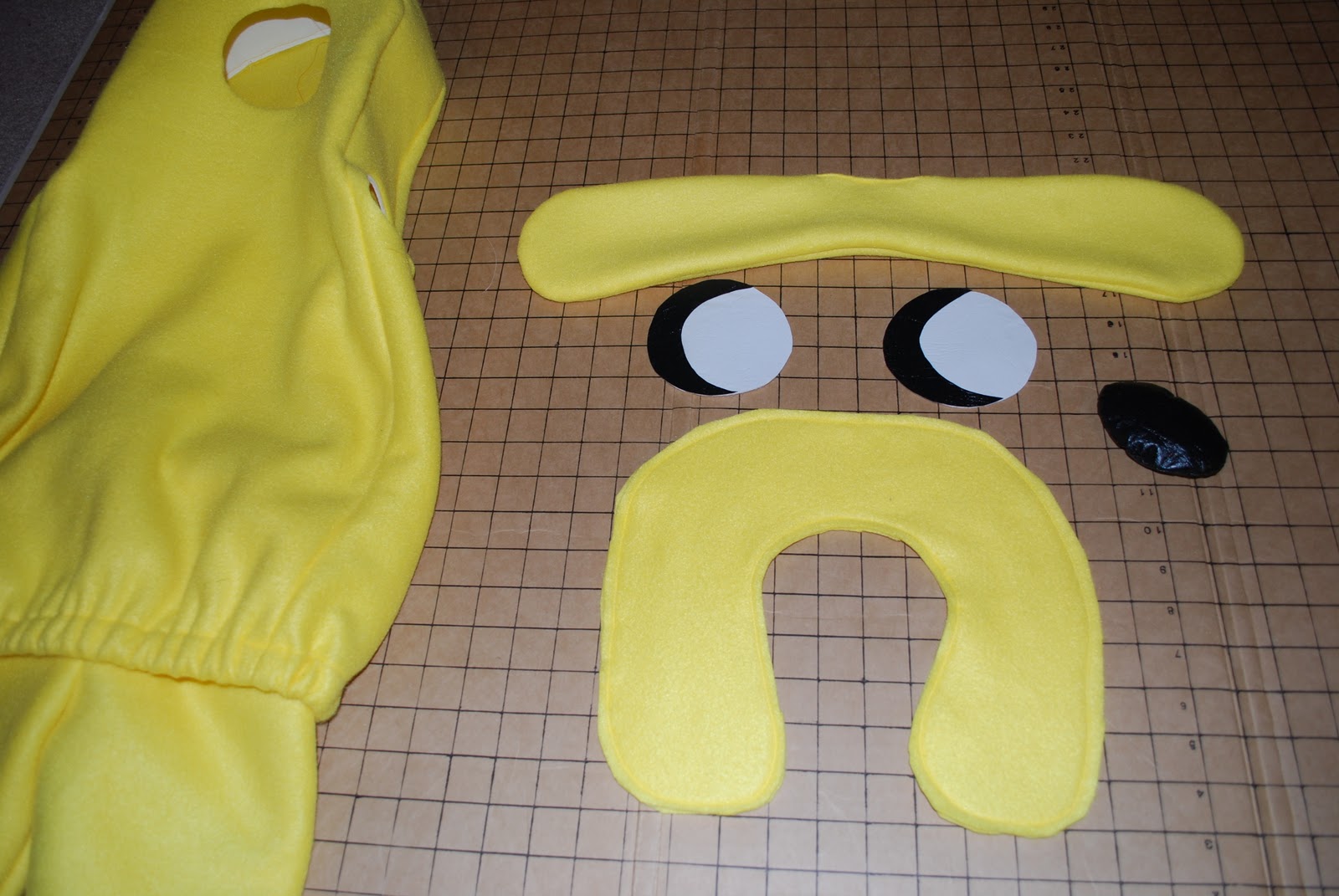 a patchwork world: How to Make a Jake from Adventure Time Costume