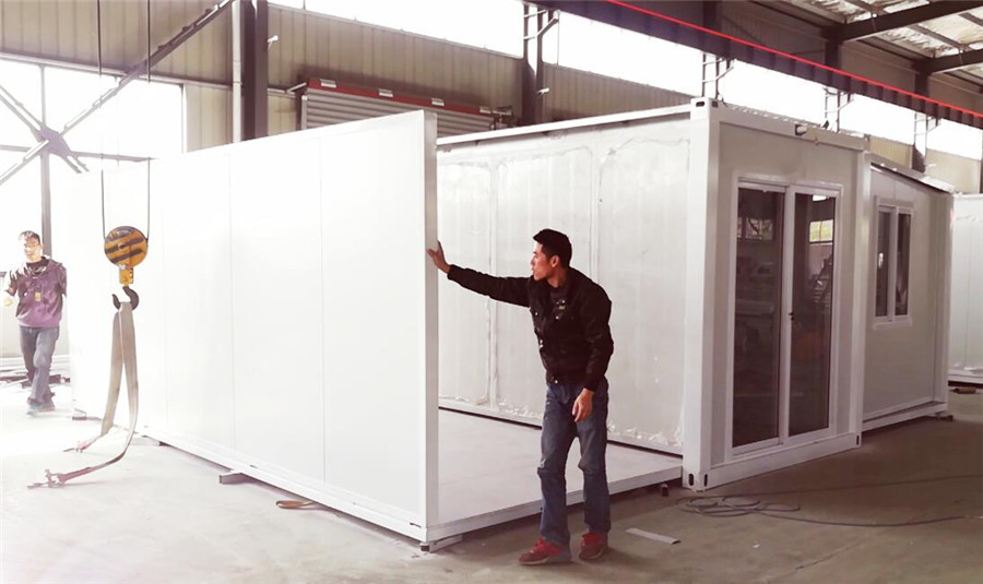 Shipping Container Homes & Buildings: Expandable Container Homes