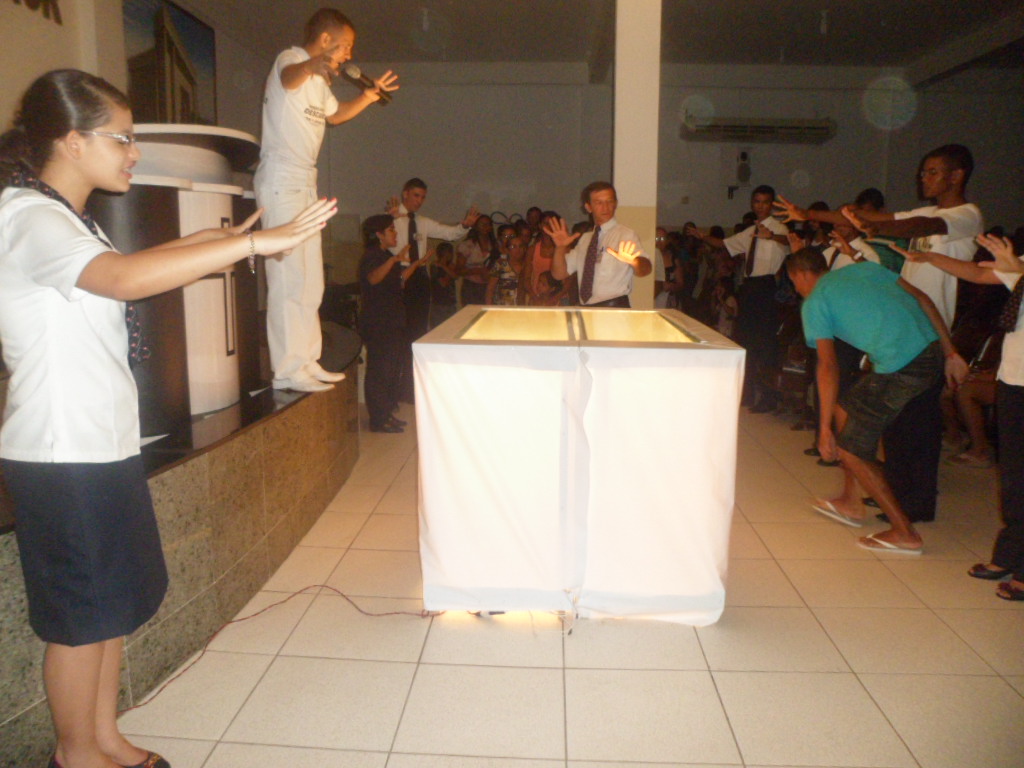 IURD SEDE REGIONAL- PARNAMIRIM SANTOS REIS: TERÇA FEIRA DE CURA E MILAGRES