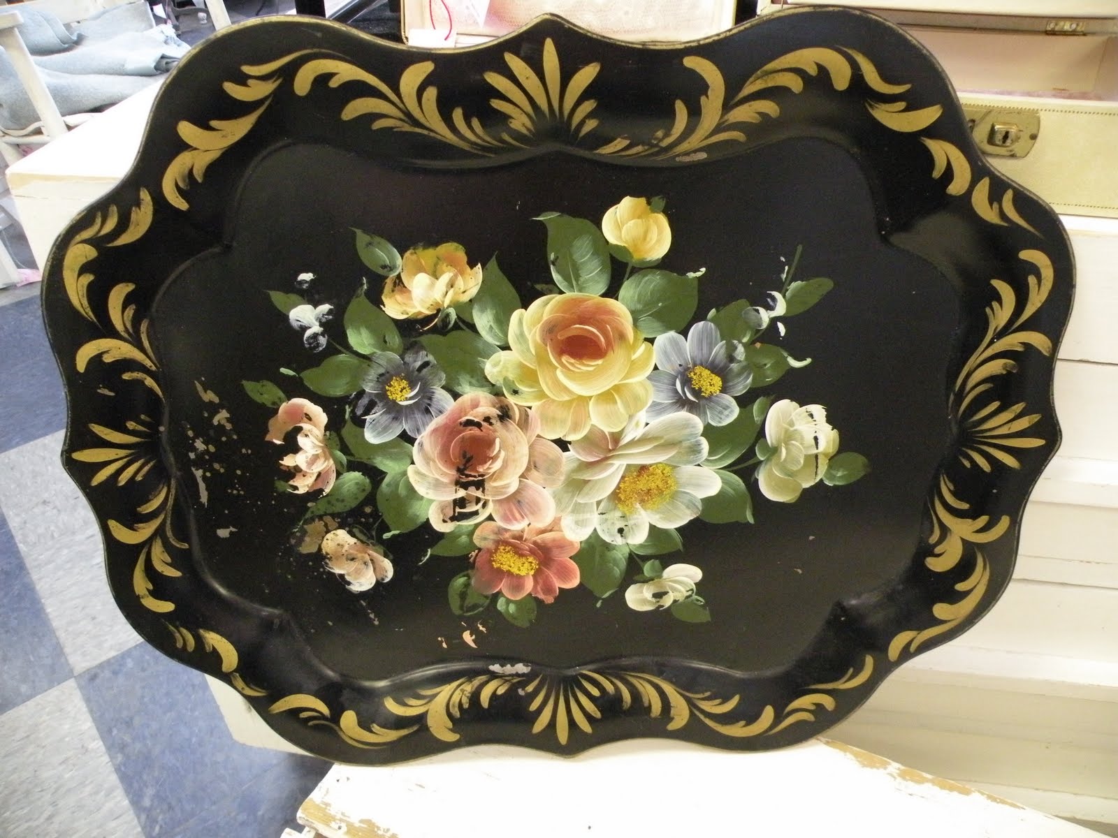 Second Hand Chicks: Yard Sale Finds