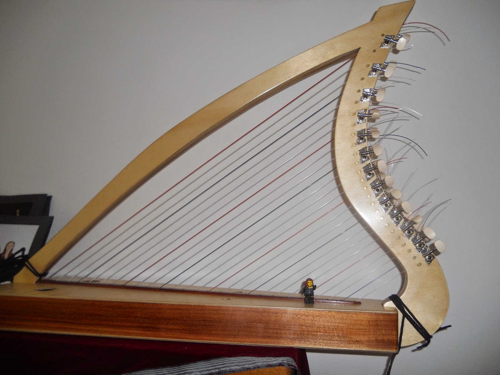 Spinj's LEGO Blog: October 2014