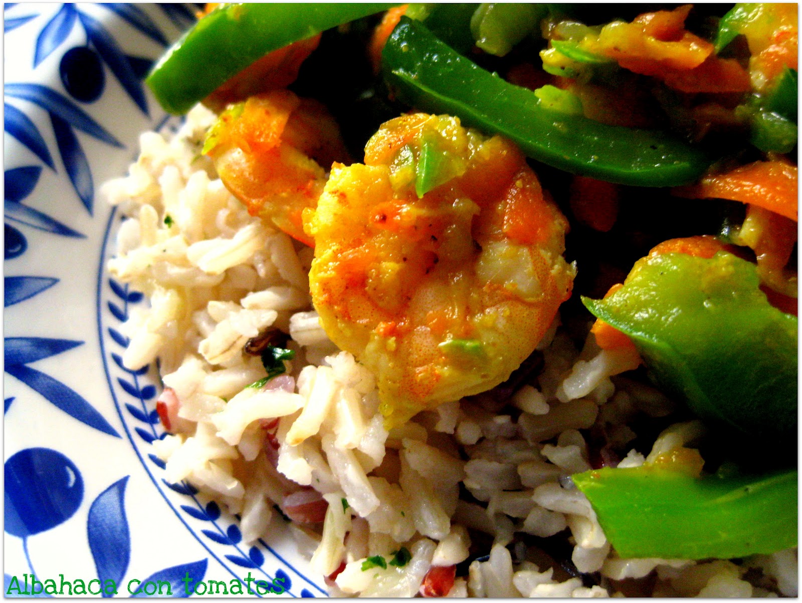 Albahaca Con Tomates Arroz Salvaje Con Gambas Al Curry
