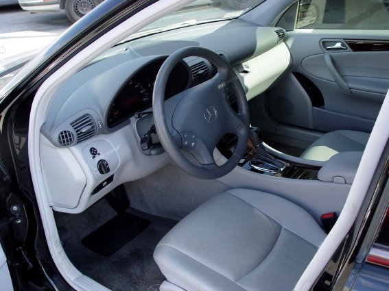 Bluendi: Mercedes Benz C240