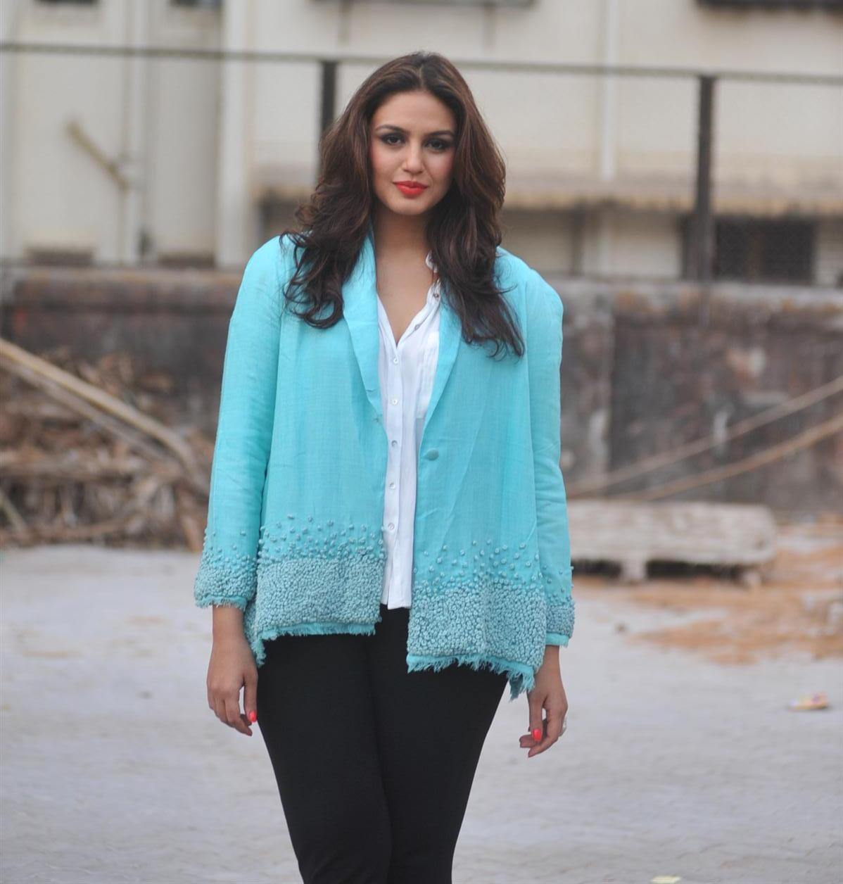 Huma Qureshi Looks Beautiful At Film 'Ek Thi Daayan' Promotions In ...
