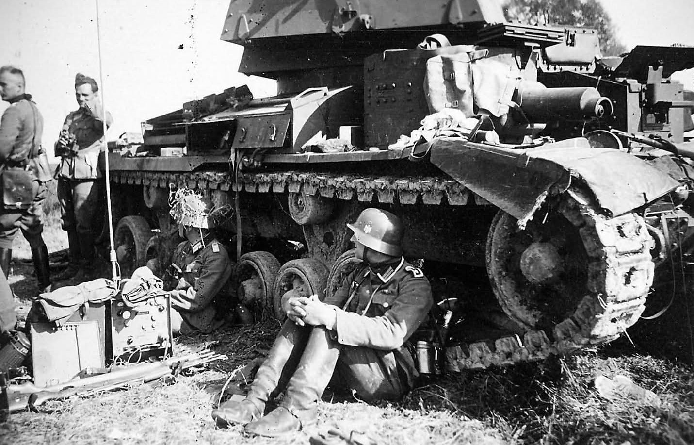 Armour force / Panssaroitu voima : British tanks in May 1940