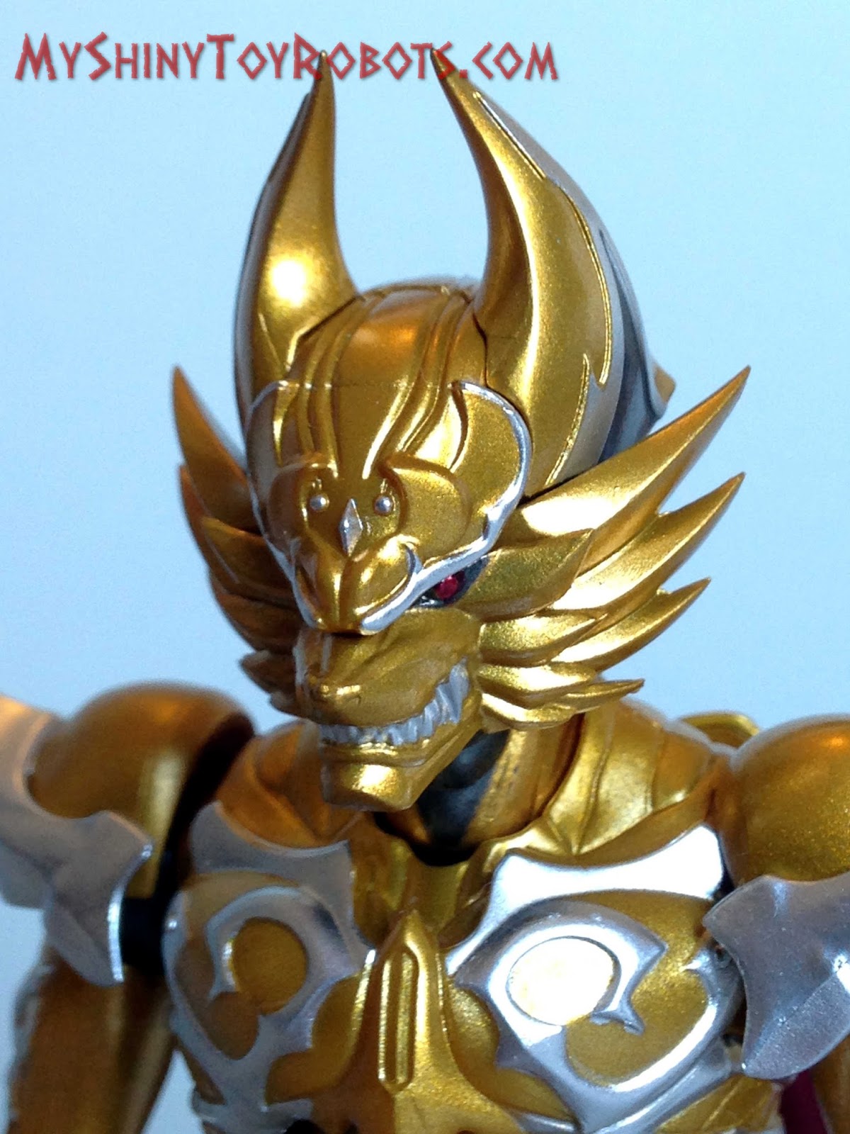 My Shiny Toy Robots: Toybox REVIEW: S.H. Figuarts Garo Leon Kokuin Ver.