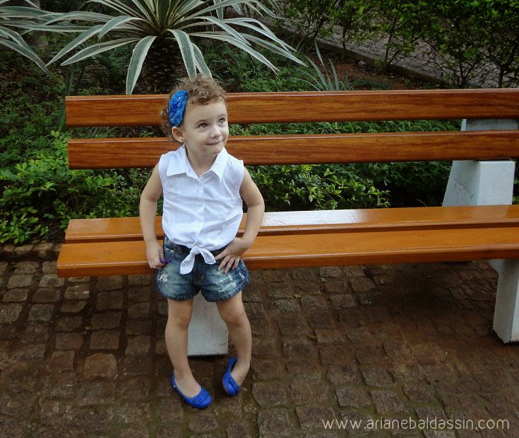 Esse lookinho é super fashion. As peças são básicas, mas os detalhes é ...