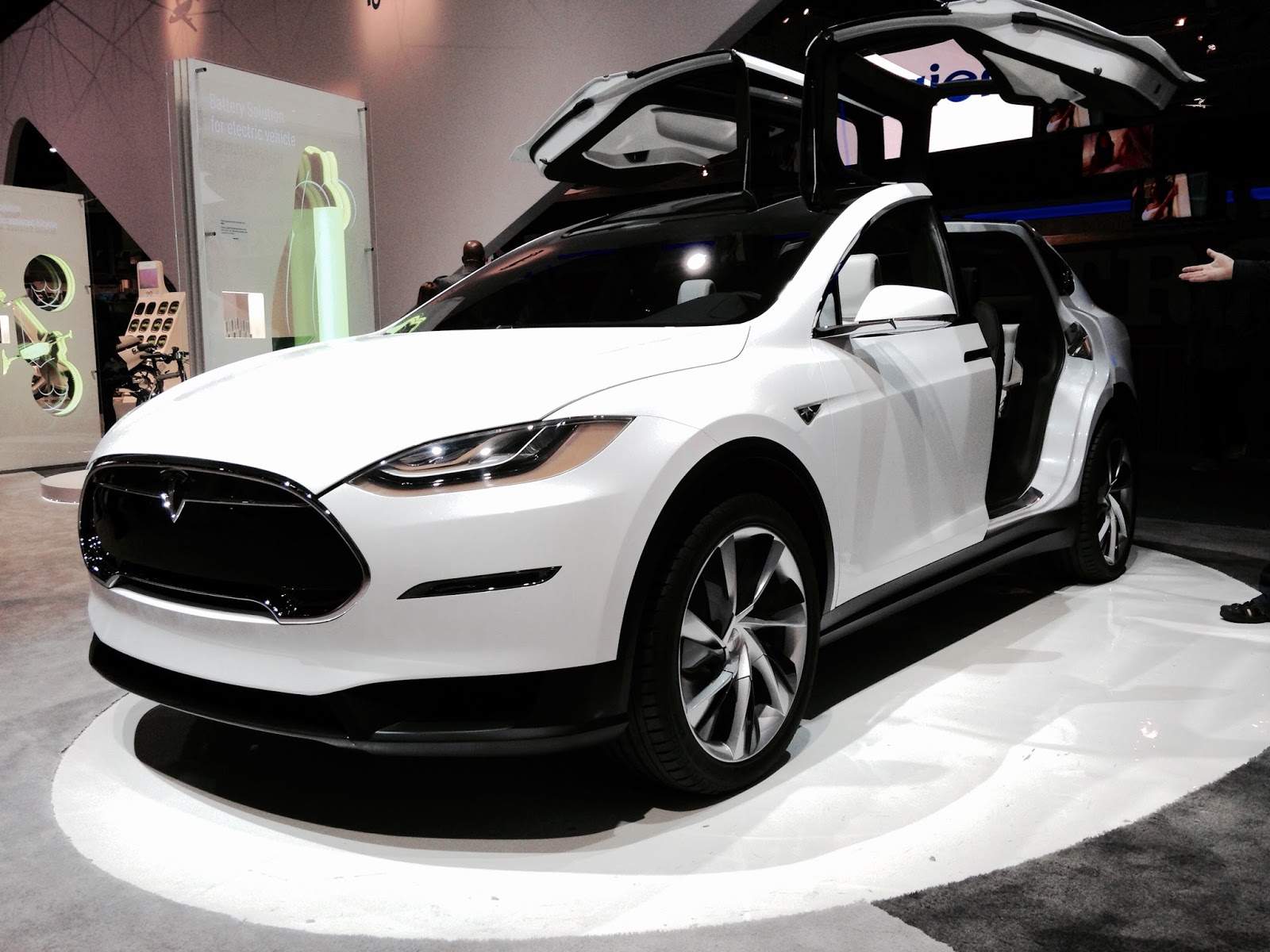 Upgrading Tesla Model X lighting with Ultra-Bright LEDs - LED news