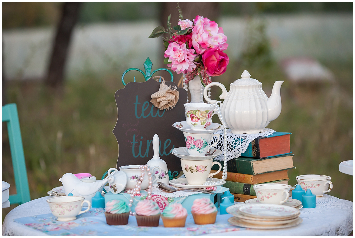 Brittany Morgan Photography: {Tea Party Photo Shoot} Candice & Aeriel