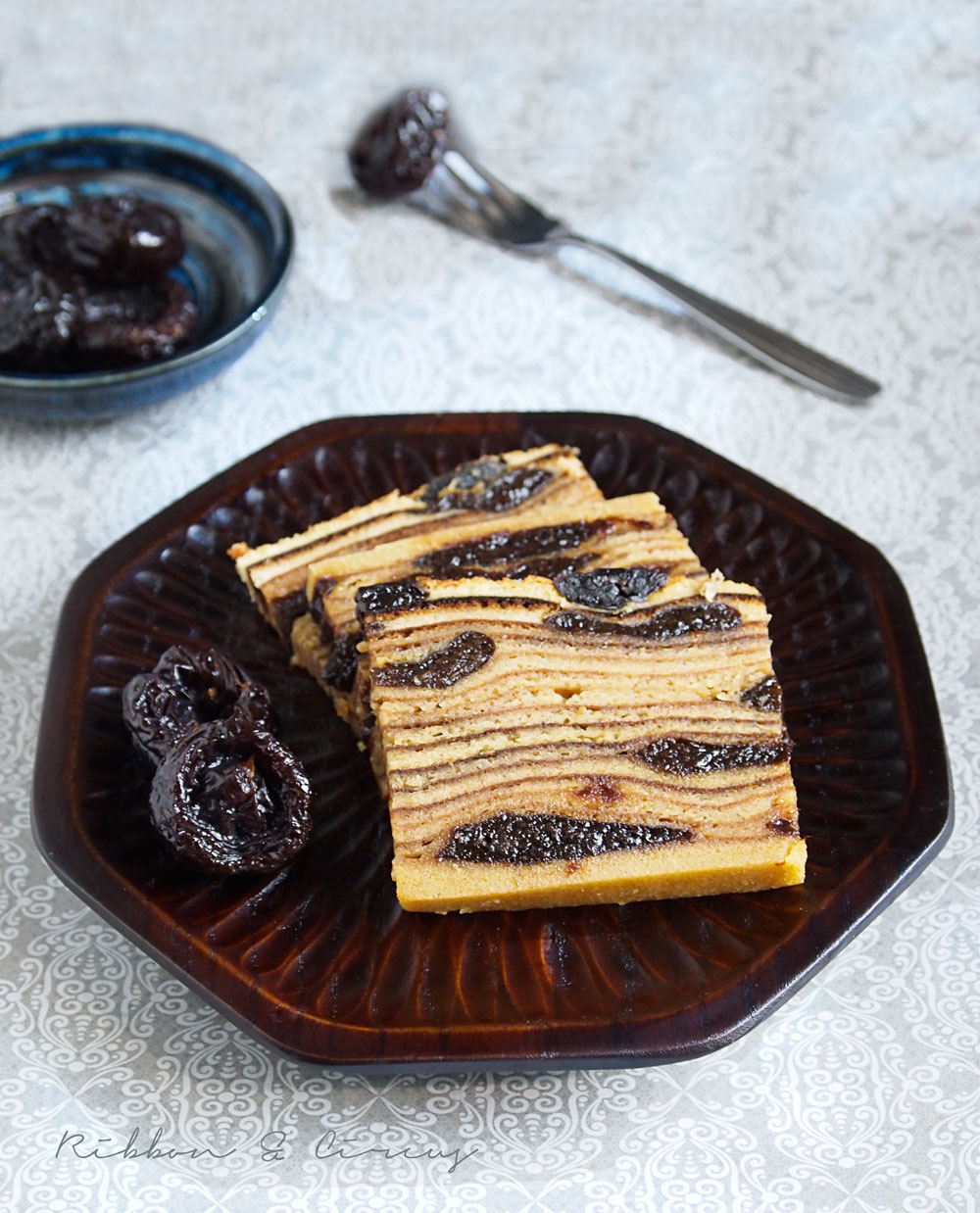 Ribbon And Circus: Sunday- Prune Layer Cake