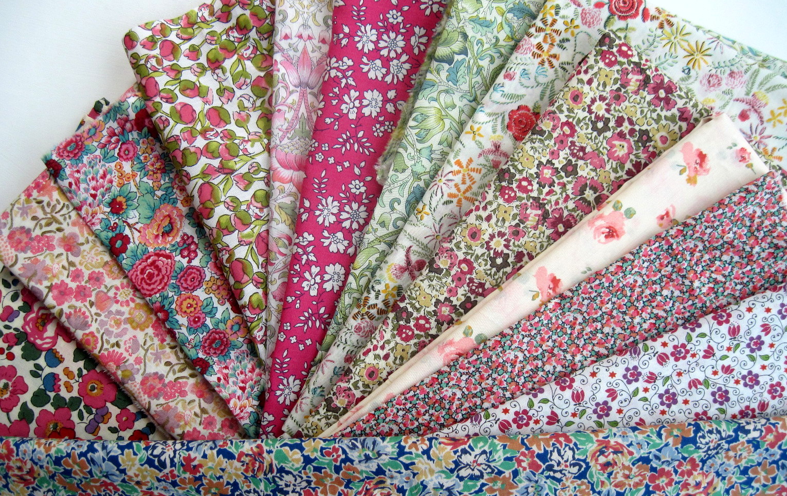 Flutterby Patch: Jolly Dolly needle cases